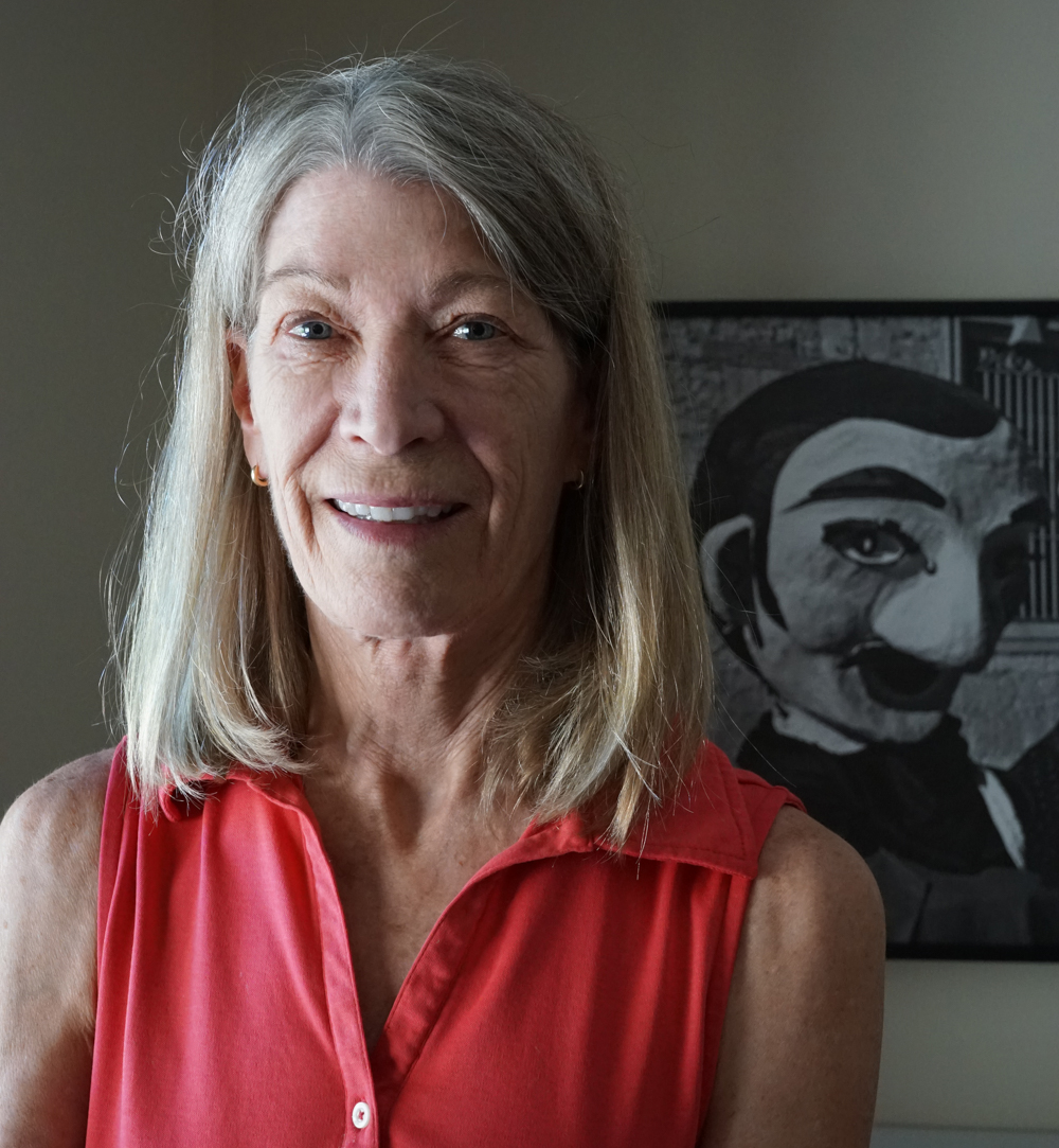 Contact - Maylee Noah